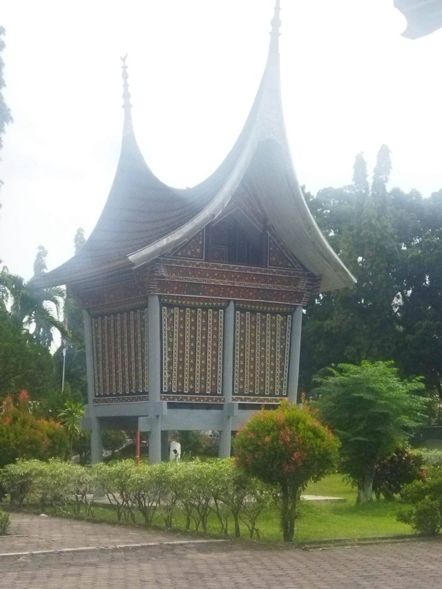 Cerpen: Menuju Kegemilangan | kumparan.com