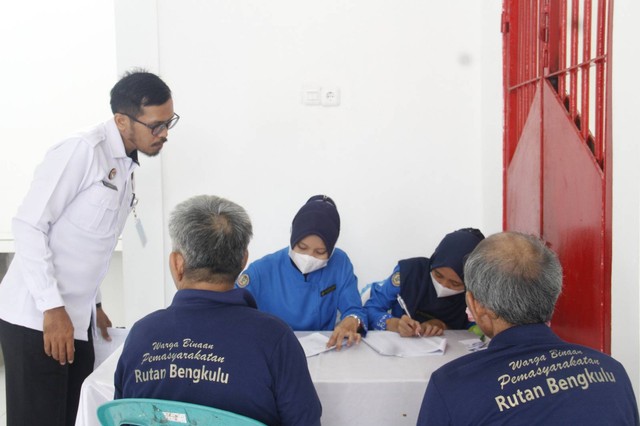 Atisipasi Penyebaran HIV/AIDS, Rutan Bengkulu Gelar Mobile VCT ...