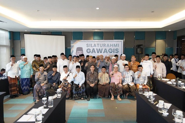 Gus Muda se-Jawa-Madura Dukung Gibran di Pemilu 2024 | kumparan.com