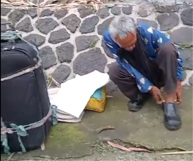 Tergoda Rayuan Janda Muda di Medsos, Kakek di Bogor Diusir Istri Hingga ... Tergoda Rayuan Janda Muda di Medsos, Kakek di Bogor Diusir Istri Hingga ...