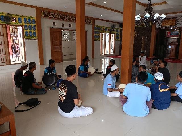 Kembangkan kesenian, Lapas Klaten adakan pelatihan Hadroh | kumparan.com