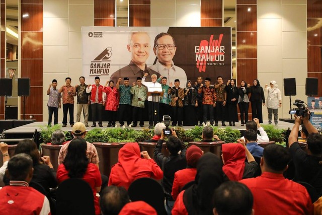 Alumni HMI-Muslim Indonesia Sulteng Dukung Ganjar-Mahfud, Dinilai Sosok Anti-KKN | kumparan.com