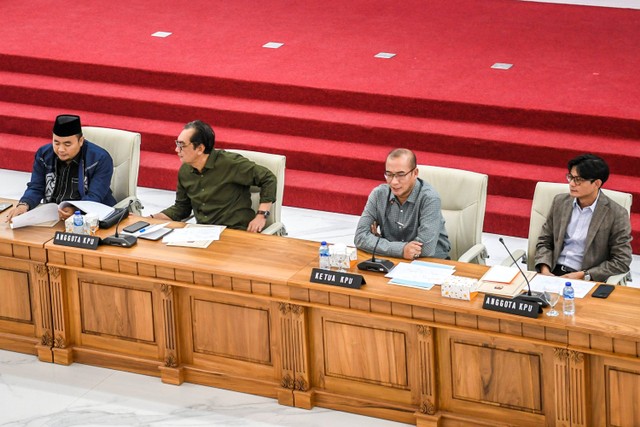 KPU Rapat Bareng Timses, Debat Cawapres Tetap Didampingi Capres di ... KPU Rapat Bareng Timses, Debat Cawapres Tetap Didampingi Capres di ...