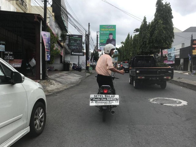 Kakek Ini Bisa Bikin Motor Makin Stabil: Kamu Bisa Lepas Tangan Tanpa ...