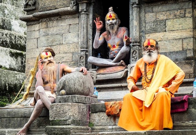 Pengertian Orang Suci dalam Ajaran Hindu beserta Jenis dan Fungsinya ...