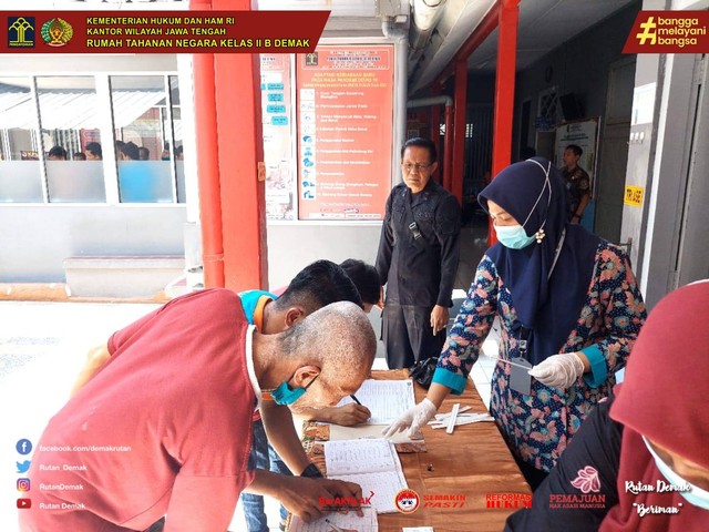 Rutan Demak Deteksi Dini Varian Baru Covid-19 | kumparan.com Rutan Demak Deteksi Dini Varian Baru Covid-19 | kumparan.com