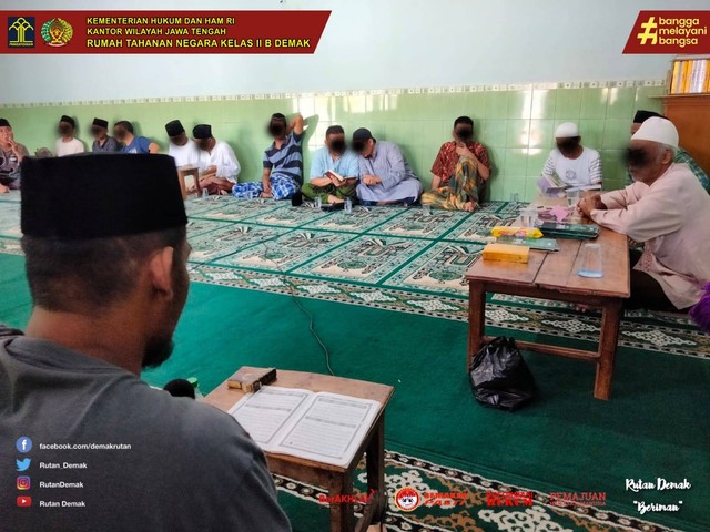 Jadi Pribadi Yang Lebih Baik, WBP Rutan Demak Isi Hari Jumat Dengan ... Jadi Pribadi Yang Lebih Baik, WBP Rutan Demak Isi Hari Jumat Dengan ...