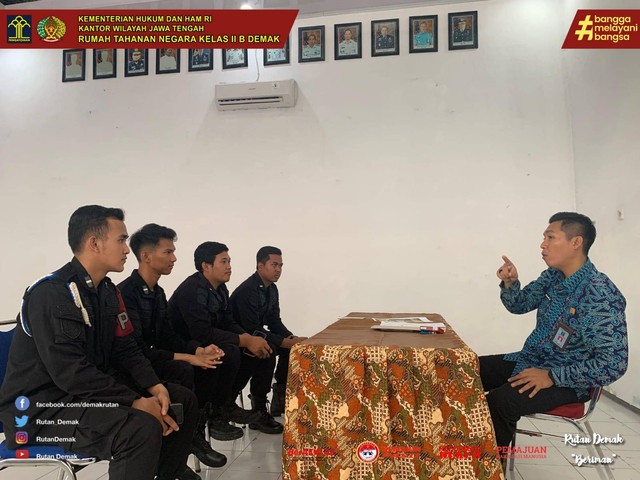 Keamanan Terkini: Rutan Demak Kenalkan E-Troling PAM Kepada Petugas Keamanan | kumparan.com