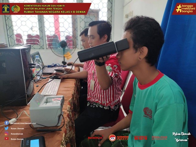 Rutan Demak Percepat Persiapan Pemilu dengan Perekaman E-KTP untuk ...