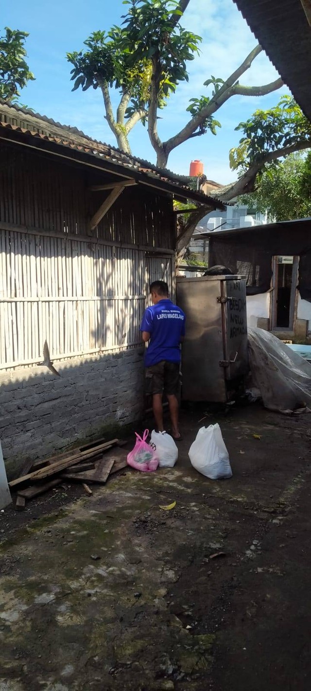 Narapidana di Lapas Magelang Terlibat dalam Kegiatan Peternakan ... Narapidana di Lapas Magelang Terlibat dalam Kegiatan Peternakan ...