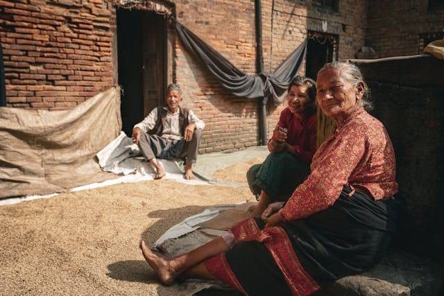 2 Contoh Perubahan Pola Pikir Masyarakat yang Irasional menjadi ...