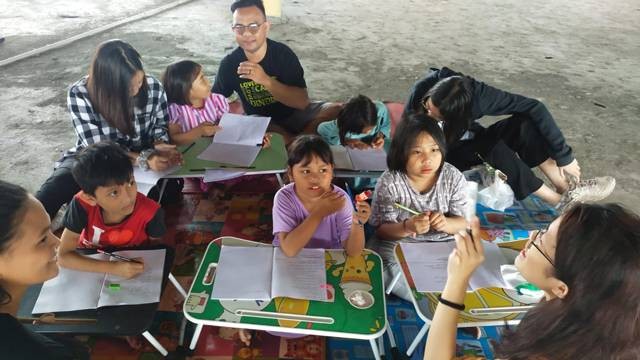 Cerita Komunitas Dinding, 14 Tahun Mengajar Anak-anak di Pasar Tanpa ...