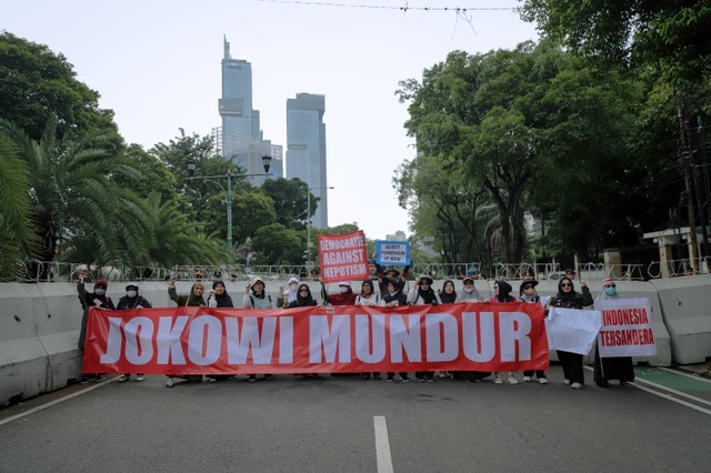 Polisi Turunkan 3.355 Personel Gabungan Amankan Demo di DPR dan KPU ...