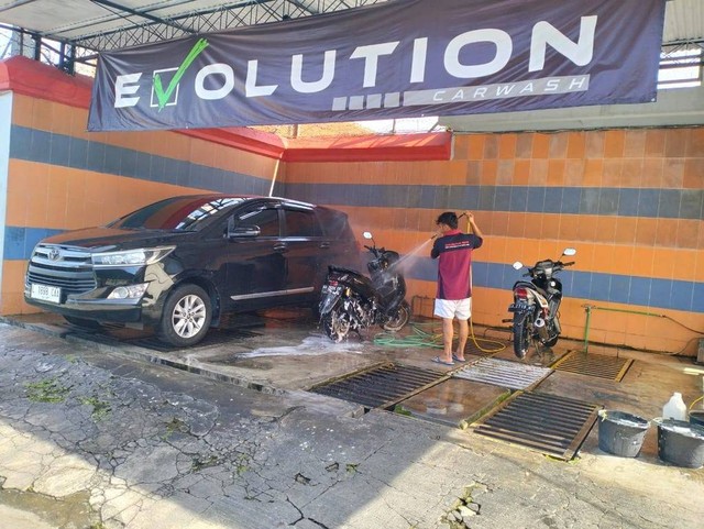 Evolution Carwash: Narapidana Lapas Magelang Temukan Peluang di Masa Tahanan | kumparan.com