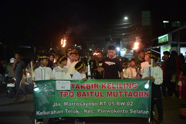 Takbir Keliling : Tradisi Tahunan Menyambut Hari Raya | kumparan.com