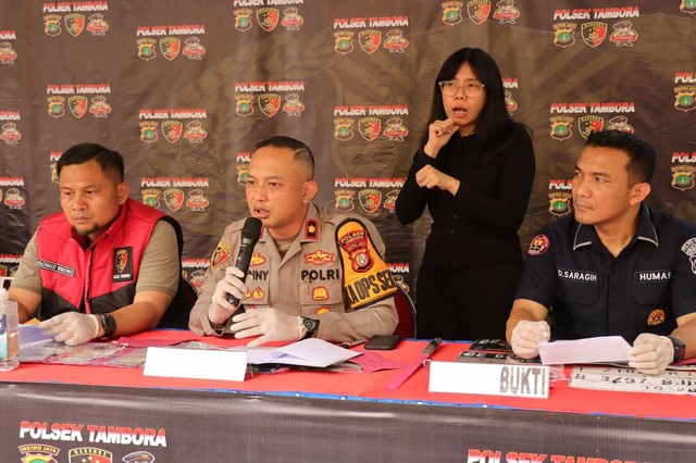 Polisi Ungkap Kasus Pencurian 37 Sepeda Motor di Jakbar, Sebilah Pedang ...