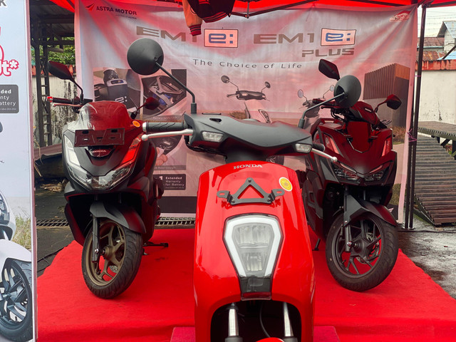 Gathering Customer, Asmo Kalbar Hadirkan Honda PCX160 dan Motor Listrik ...