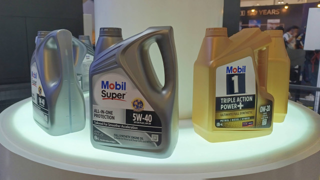 ExxonMobil Rilis Oli Baru, Bisa Dipakai Mobil Hybrid | kumparan.com
