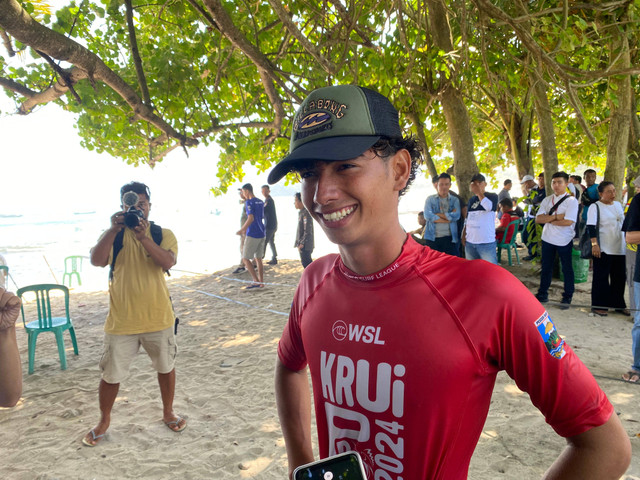 Peselancar Indonesia Raih Juara Pertama di WSL Krui Pro 2024 di Pesisir Barat | kumparan.com
