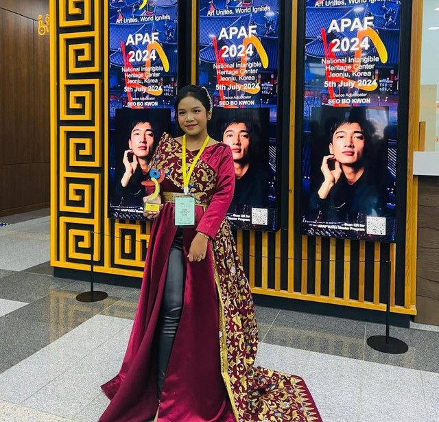 Bikin Bangga, Zaliqa, Gadis Pontianak Raih Gold Award Vokal di APAF Korea | kumparan.com