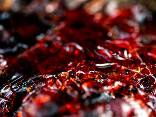 10 Contoh Kerajinan dari Getah Nyatu Khas Suku Dayak | kumparan.com