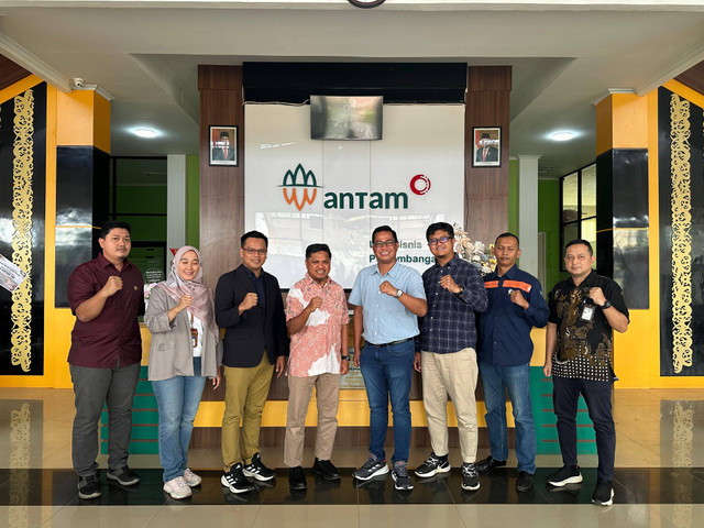 Tingkatkan Sinergitas BUMN, PLN Kunjungi Antam-UBP Bauksit Tayan ...