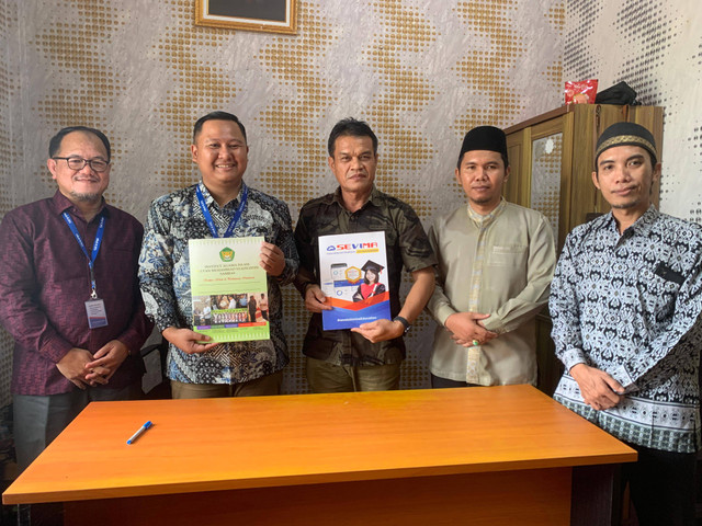 Tingkatkan Mutu Pendidikan, IAIS Sambas Jalin Kerjasama dengan SEVIMA ...
