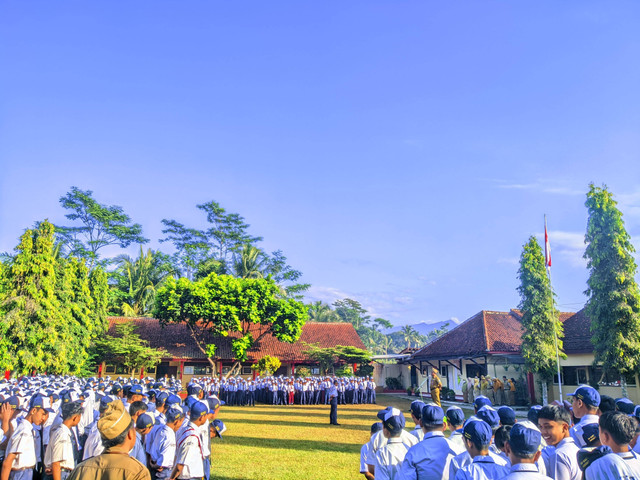 Pembukaan kegiatan Projek Penguatan Profil Pelajar Pancasila (P5) SMP N ...