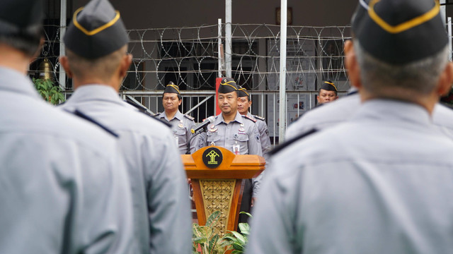 Pelayanan Prima Tanpa Unsur Politik Menuju Pilkada, Karutan Himbau ASN Netral | kumparan.com