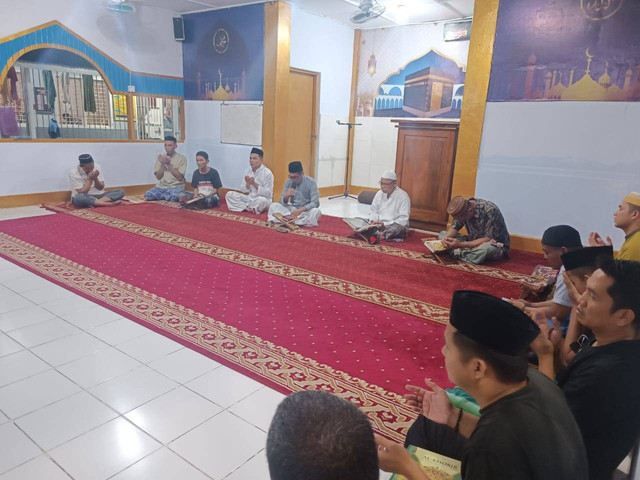 Yasinan & Tahlilan Tingkatkan Keimanan Warga Binaan Rutan Majene ...