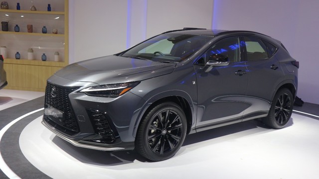 Mobil PHEV Lexus Pertama di Dunia Mendarat di Indonesia, Intip ...