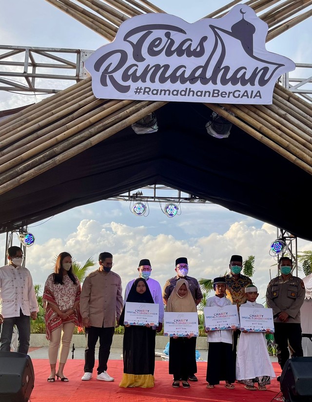 Gaia Bumi Raya City Ajak 100 Anak Yatim Buka Puasa Bersama | kumparan.com