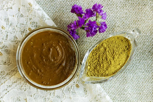 Cara membuat Henna dari Kunyit, Mudah dan Praktis | kumparan.com