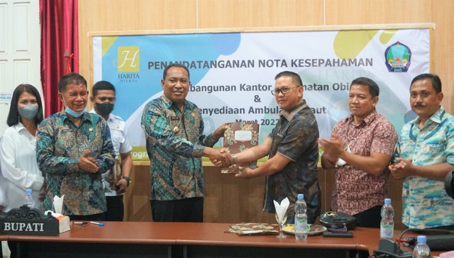 Harita Nickel Bantu Pemda Halsel Bangun Kantor Camat Obi dan Sediakan ...