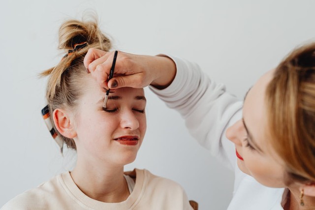 Macam-Macam Warna Kulit sebagai Panduan Make Up | kumparan.com