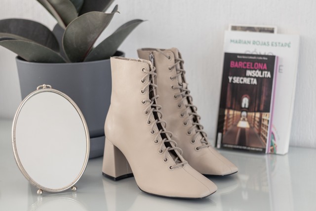 Ini Dia Rekomendasi Sepatu Wanita Kekinian | kumparan.com