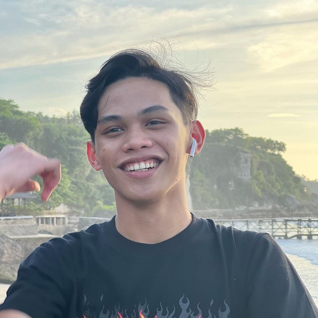 Skylar ML, Talenta Muda Terbaik Milik RRQ | kumparan.com