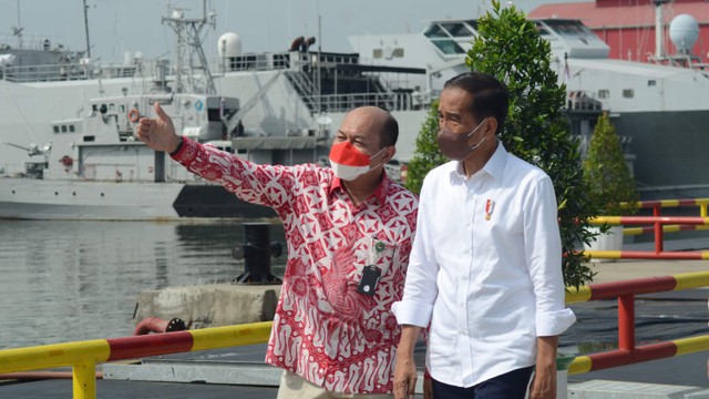 Kapal Rudal Cepat Buatan PT PAL Perkuat Alutsista TNI AL | kumparan.com