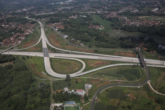 Pembangunan Seksi 4B dan 5A Tol Cisumdawu Ditargetkan Selesai Desember 2022 | kumparan.com
