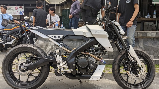 Inspirasi Modifikasi Yamaha XSR155 Bergaya Modern Flat Track | kumparan.com