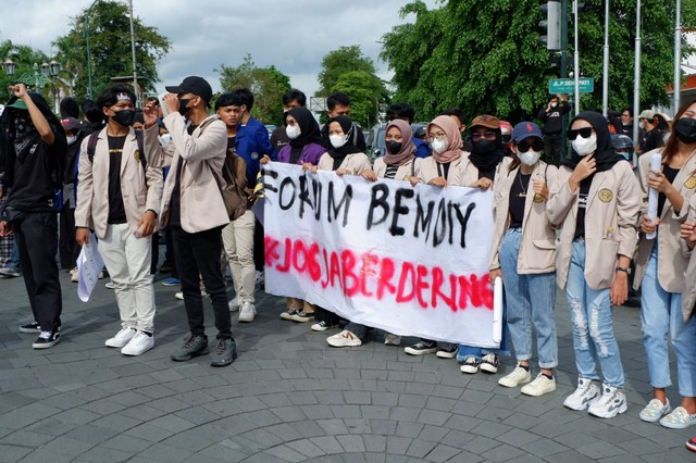 Forum BEM DIY Demo di Titik Nol KM, Minta Tindak Mafia Migor dan ...