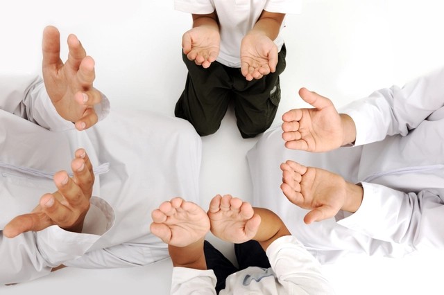 Apa Itu Ibadah Menurut Islam? Ini Tujuan dan Macam-macamnya | kumparan.com