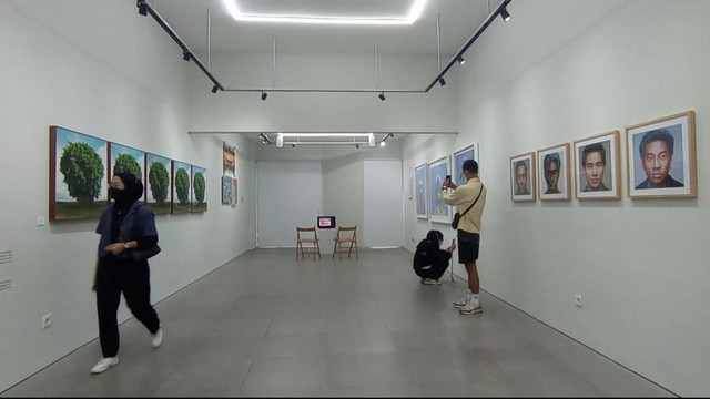 Belajar Melalui Karya Seni di Galeri Ruang Dini Bandung | kumparan.com