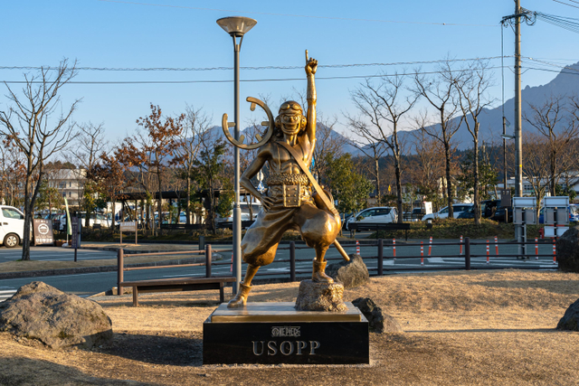 Melihat Patung One Piece yang Bantu Bangkitkan Ekonomi Kota Kumamoto ...