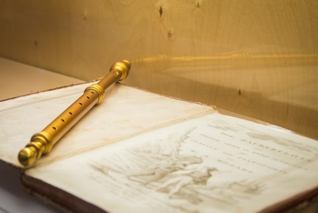 Pengertian Alat Musik Seruling Bambu dan Cara Memainkannya | kumparan.com