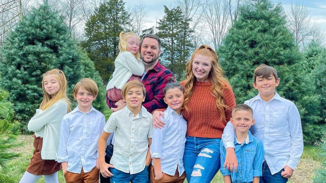 Kisah Wanita Usia 24 Tahun Punya 7 Anak, Akui Sudah Nikah 3 Kali | kumparan.com