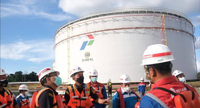 Terminal BBM Tanjunguban Jadi Pusat Logistik Berikat | kumparan.com