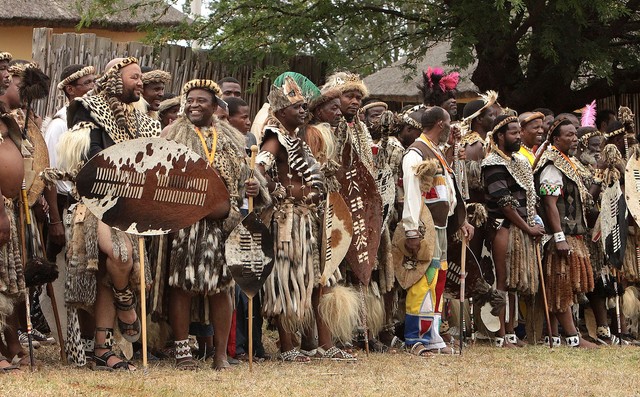 Upacara di Afrika Selatan Ini Hanya Boleh Diikuti Gadis Perawan Saja ...