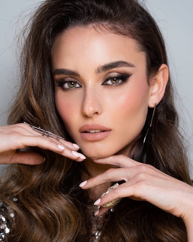 Potret Noa Cochva, Model yang Akan Jadi Wakil Israel di Miss Universe ...