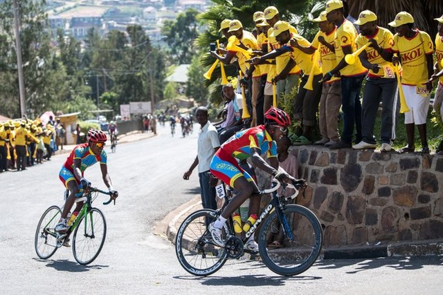 Tragis! Pesepeda Afrika Tewas Usai Ditabrak Mobil saat Latihan ...